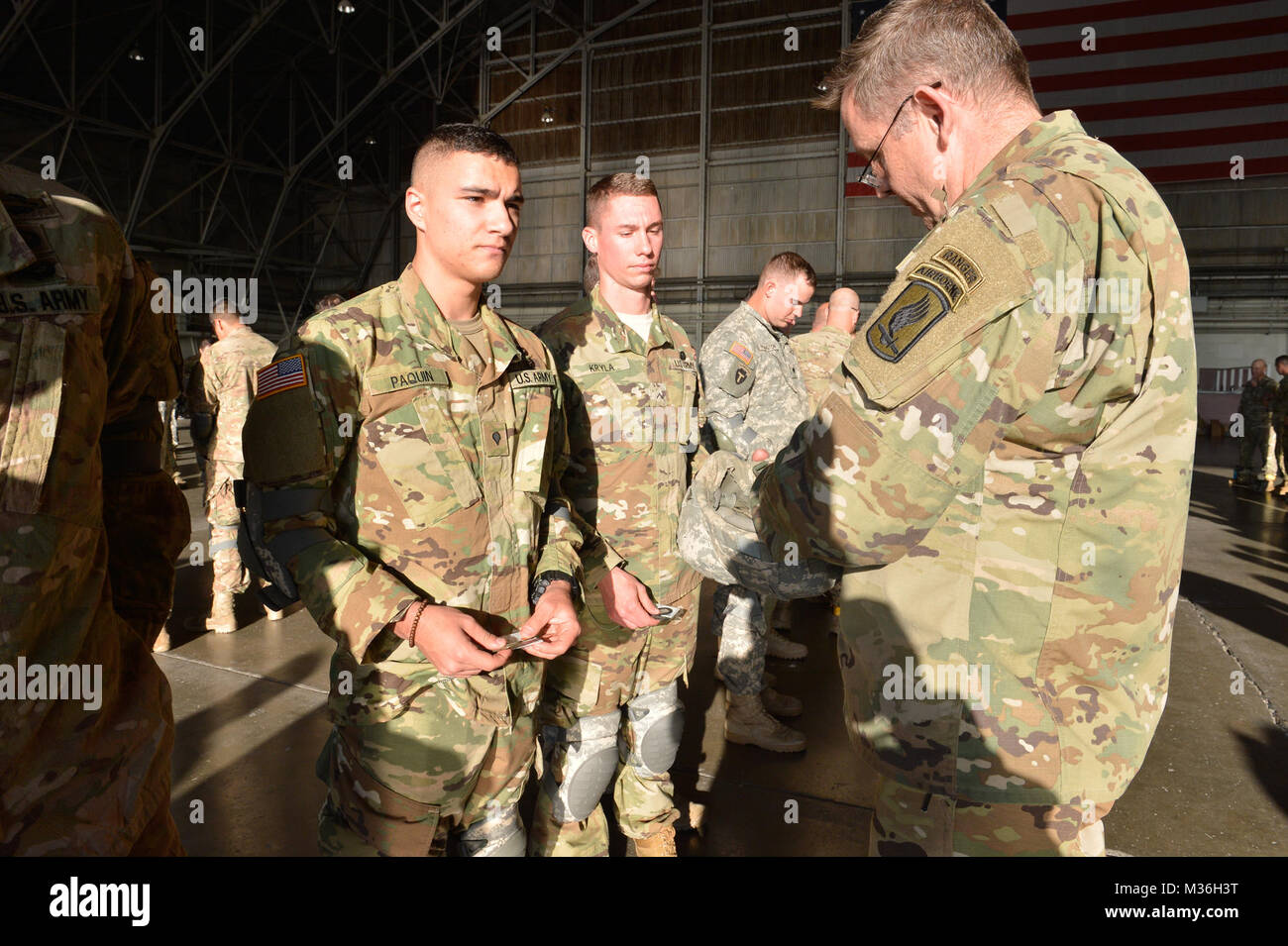 Texas Guardsmen from the 1st Battalion (Airborne) 143rd Infantry, 173rd ...