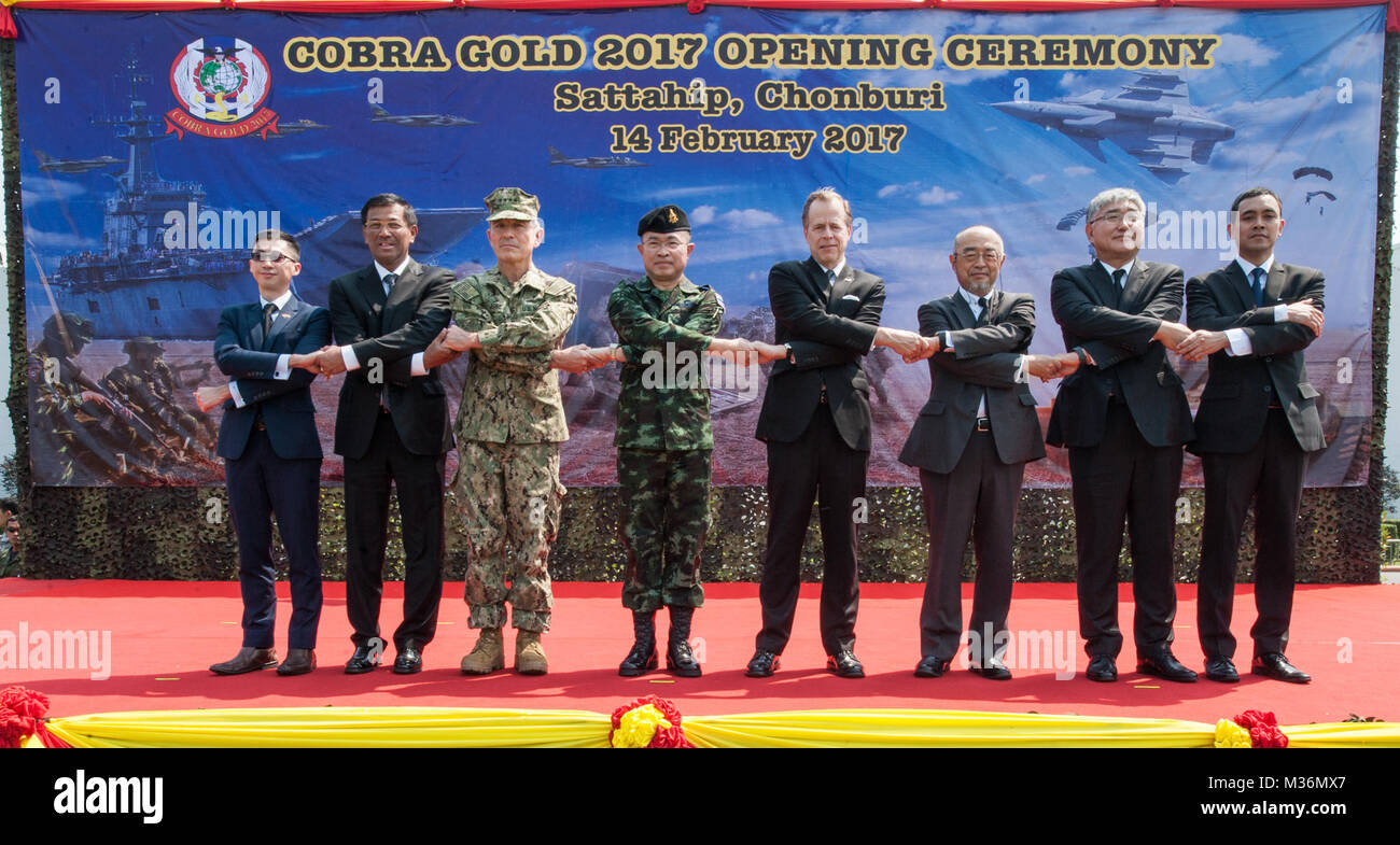Commander in chief of the royal thai army hi-res stock photography and ...