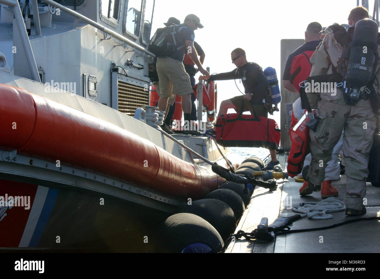 US Coast Guard Support by Georgia National Guard Stock Photo - Alamy
