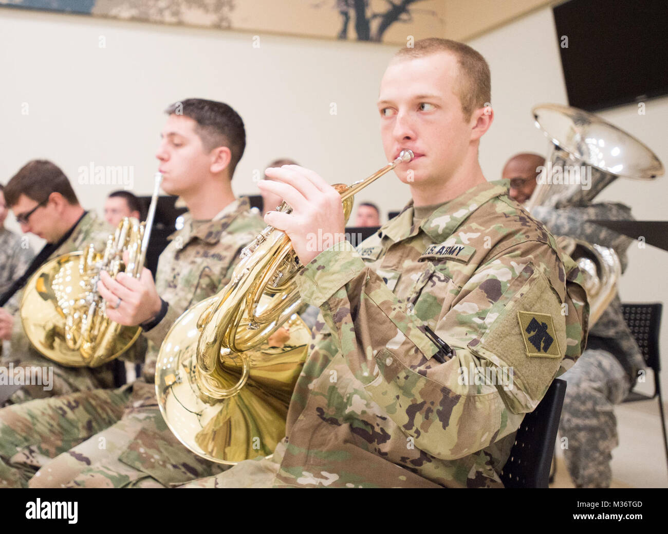 777th aviation support battalion hi-res stock photography and images ...