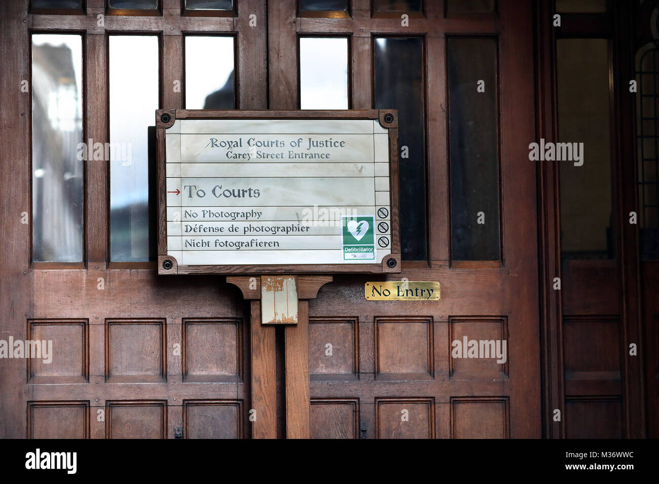 sign outside High Court London Stock Photo - Alamy