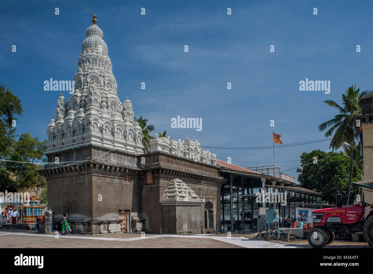 Siddheshwar temple hi-res stock photography and images - Alamy