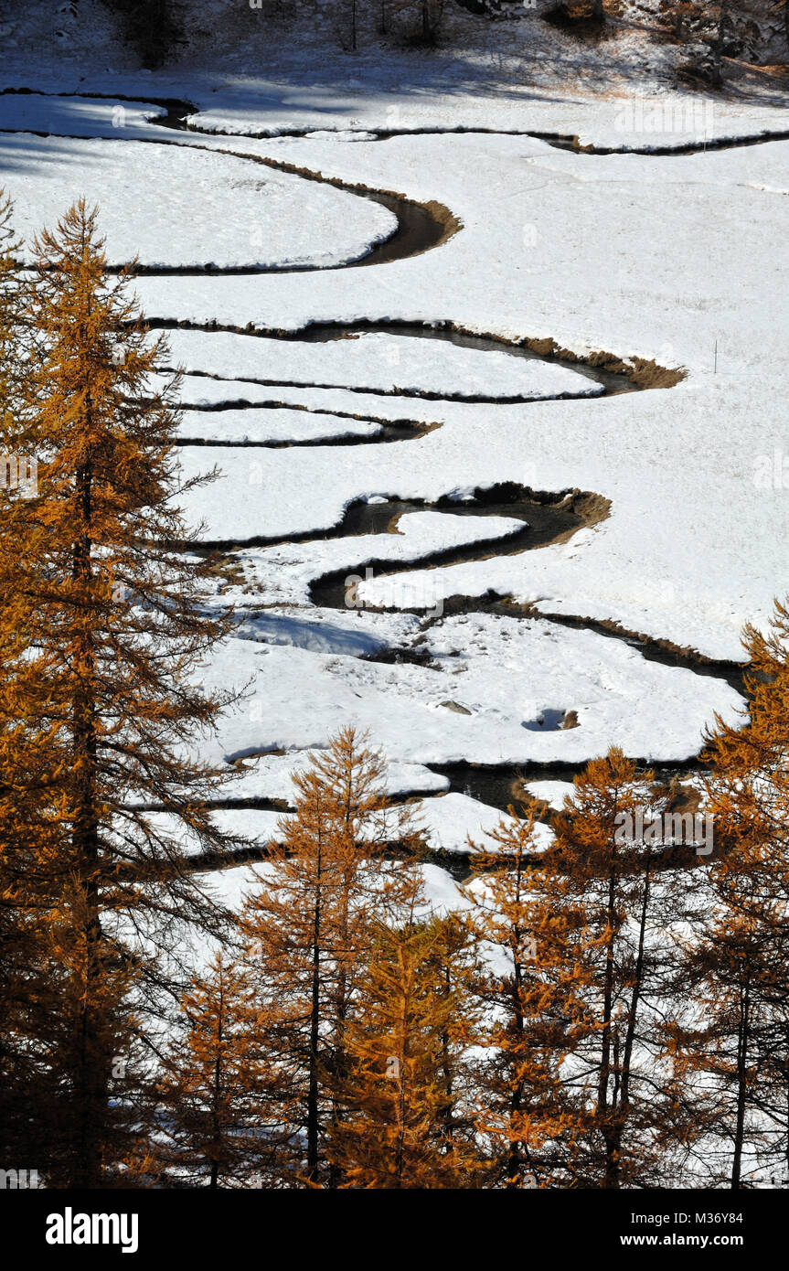 Meandering river hi-res stock photography and images - Alamy