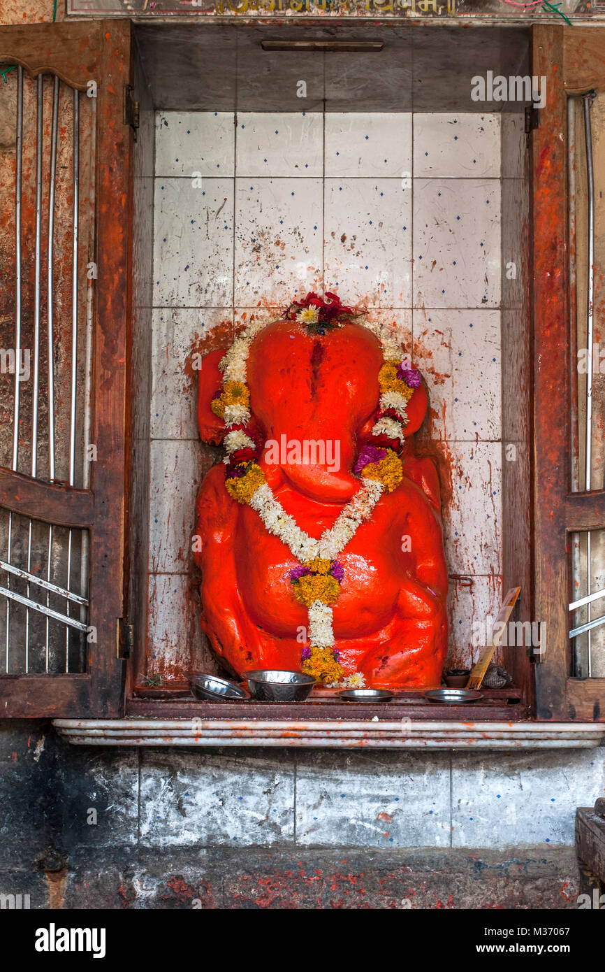 Ganesh statue, Hehabhagwant Vishnu temple, Solapur, Maharashtra, India ...