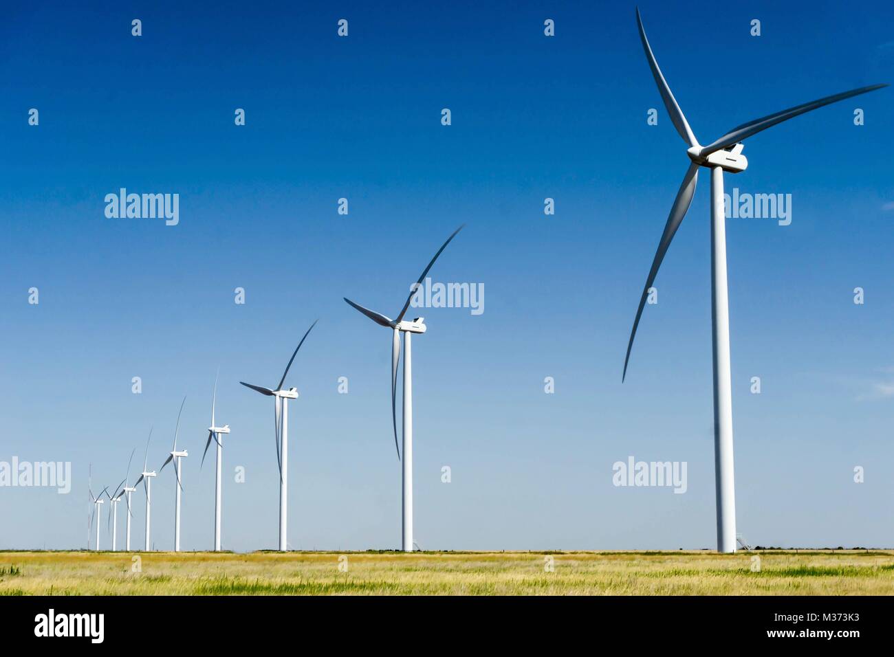 Texas plains wind turbine hi-res stock photography and images - Alamy