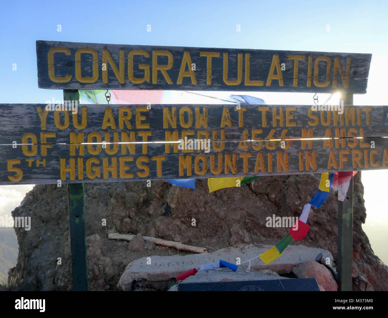 summit signs on Mount Kilimanjaro Stock Photo - Alamy