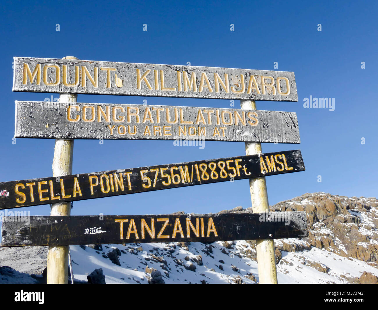 summit signs on Mount Kilimanjaro Stock Photo - Alamy