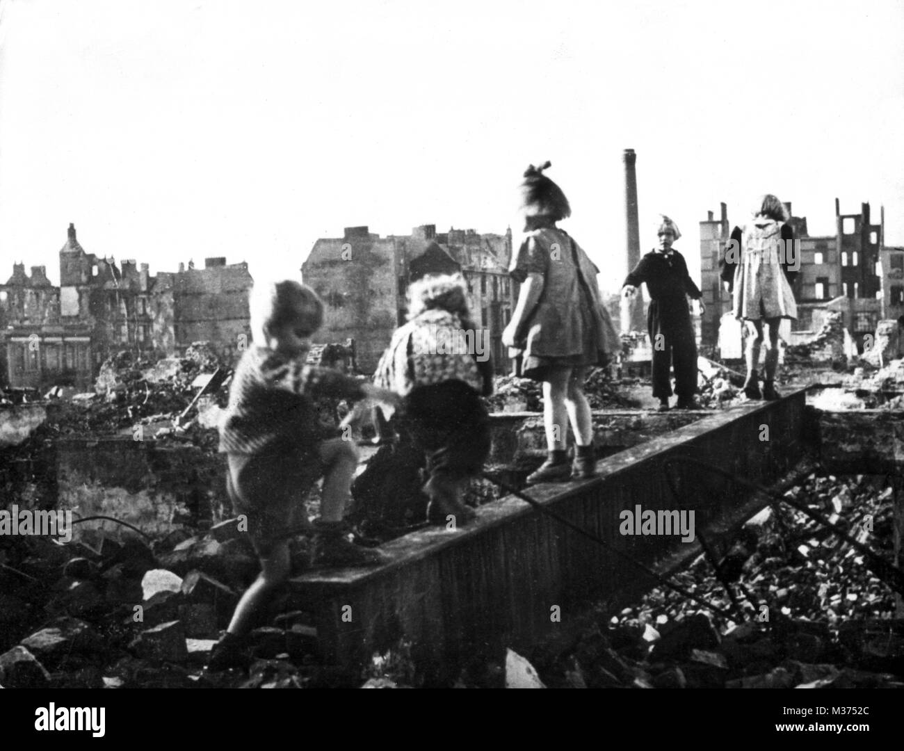 Hamburg 1946 hi-res stock photography and images - Alamy