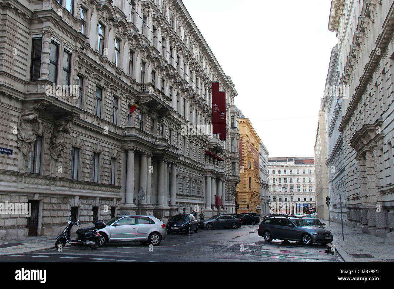 A street (Rathausstrasse) in Vienna (Austria Stock Photo - Alamy