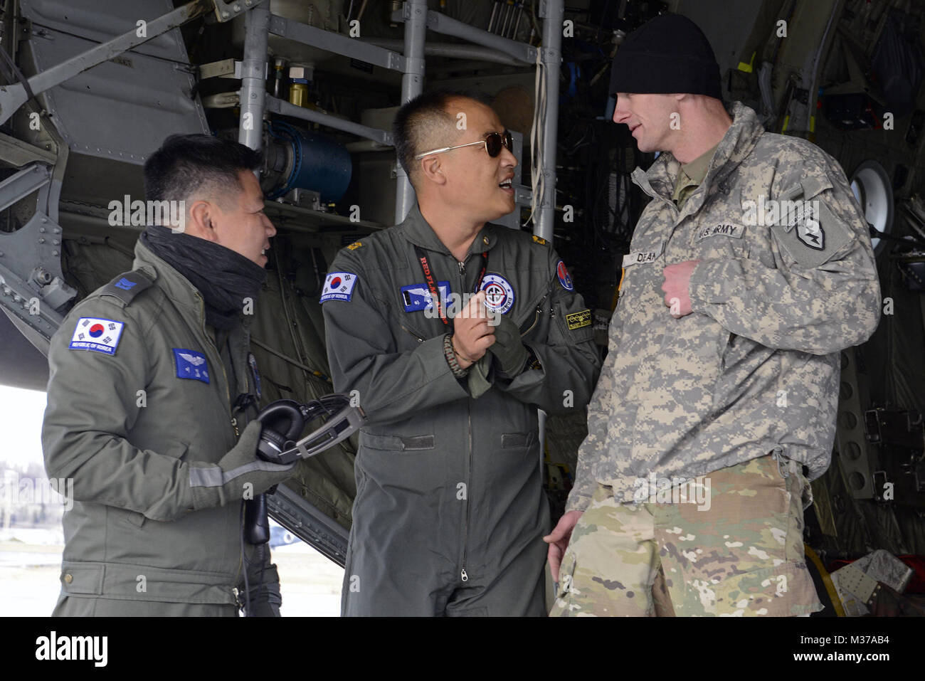 ROK Air Force and U.S. Army Airborne personnel prepare for a jump ...