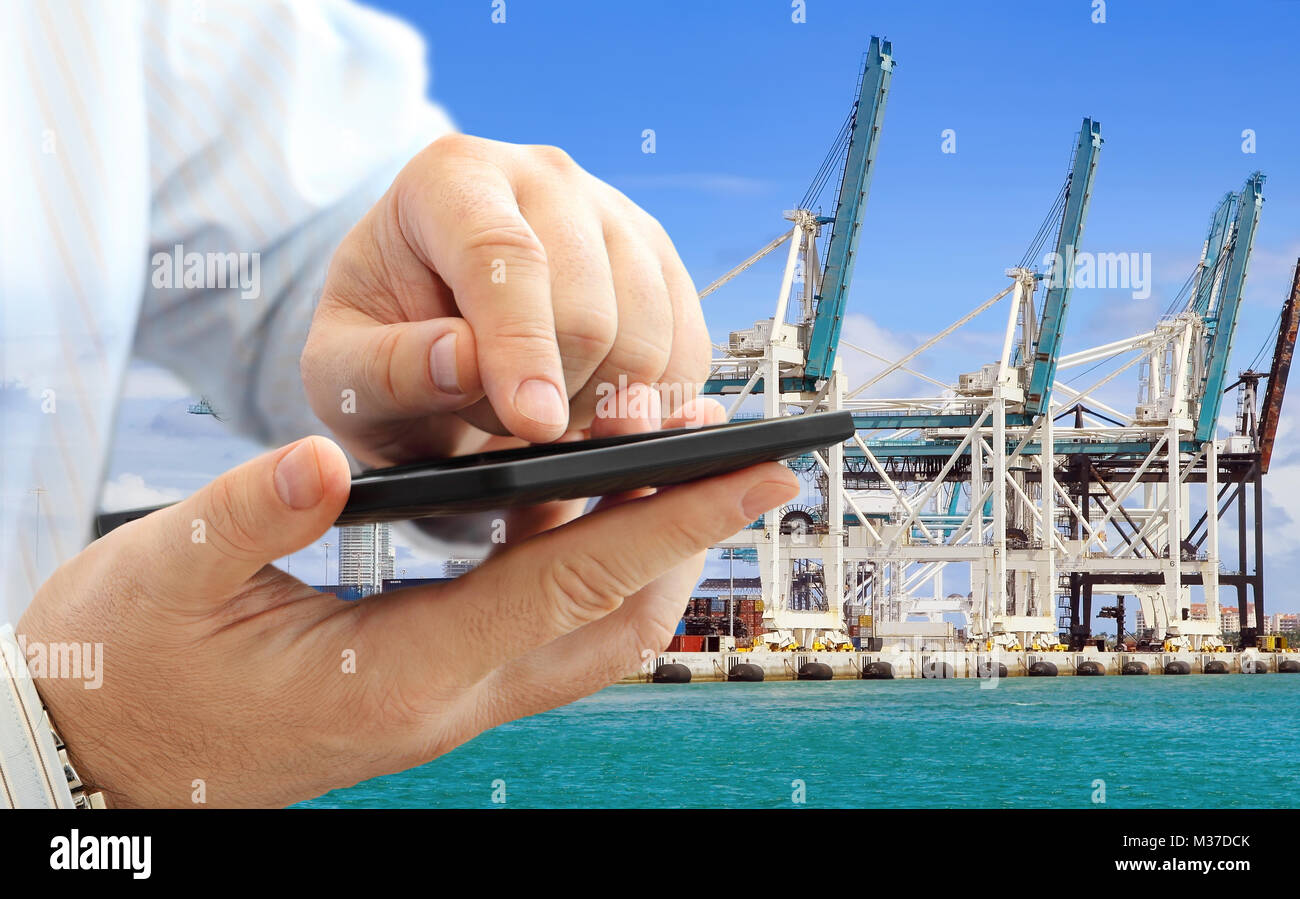 Man using smartphone Stock Photo - Alamy