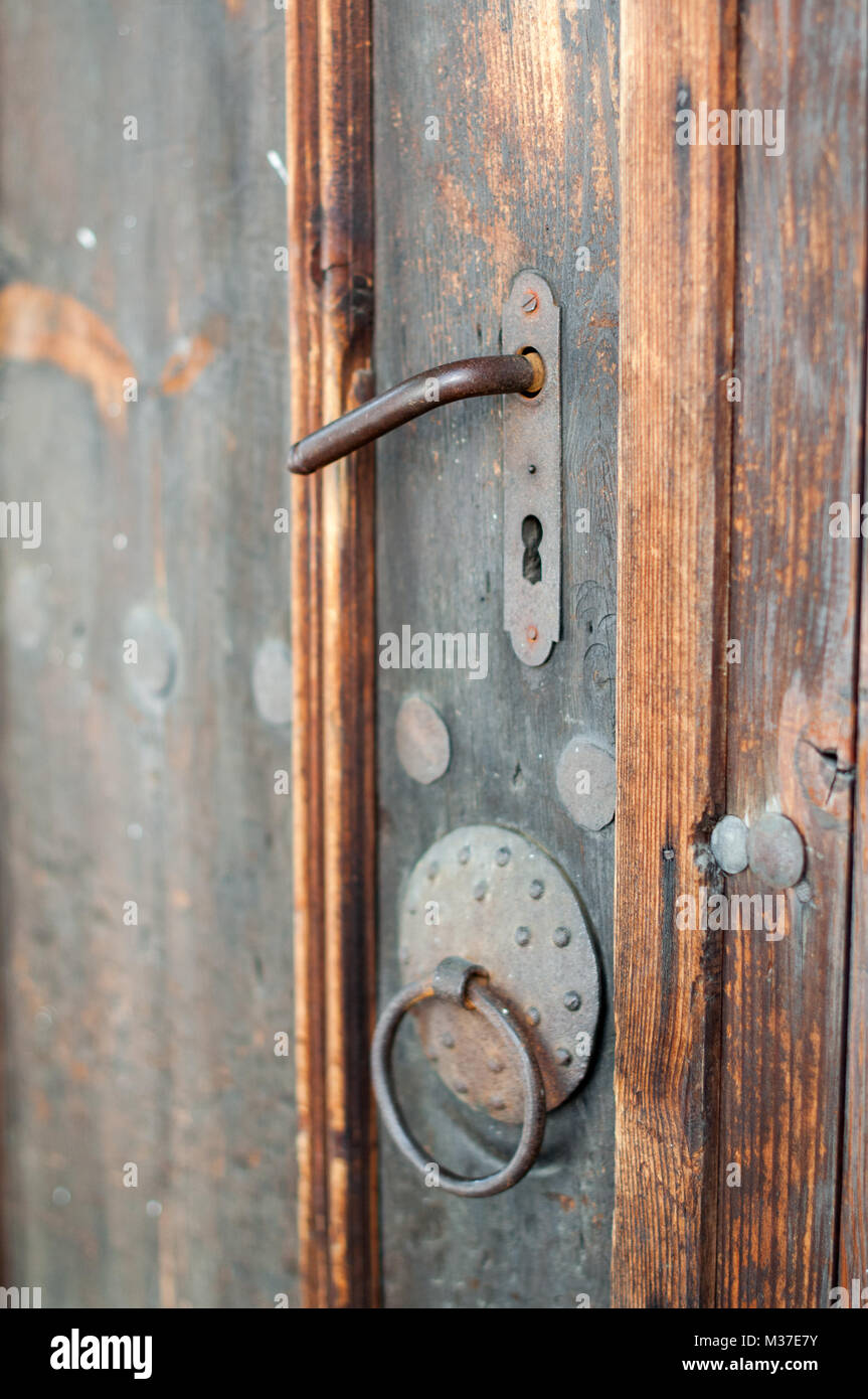 Old fashioned door key hi-res stock photography and images - Alamy