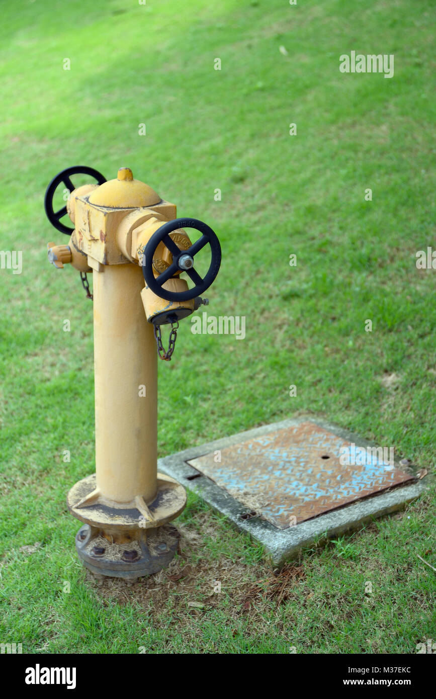 Fire Hydrant Sign Stock Photos & Fire Hydrant Sign Stock Images - Alamy