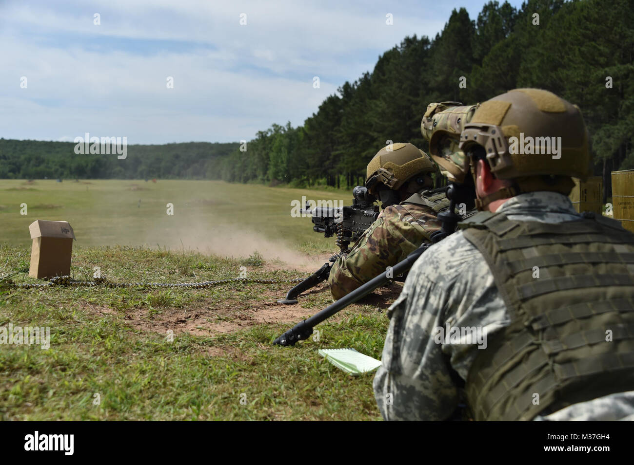 Rifle machine gun teams hi-res stock photography and images - Alamy