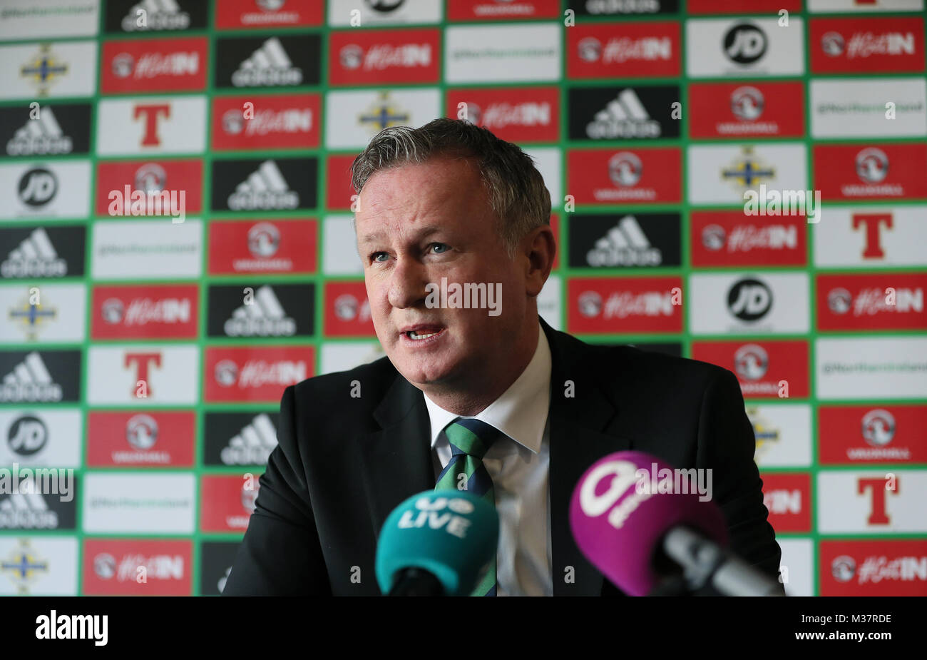New contract michael oneill hi-res stock photography and images - Alamy