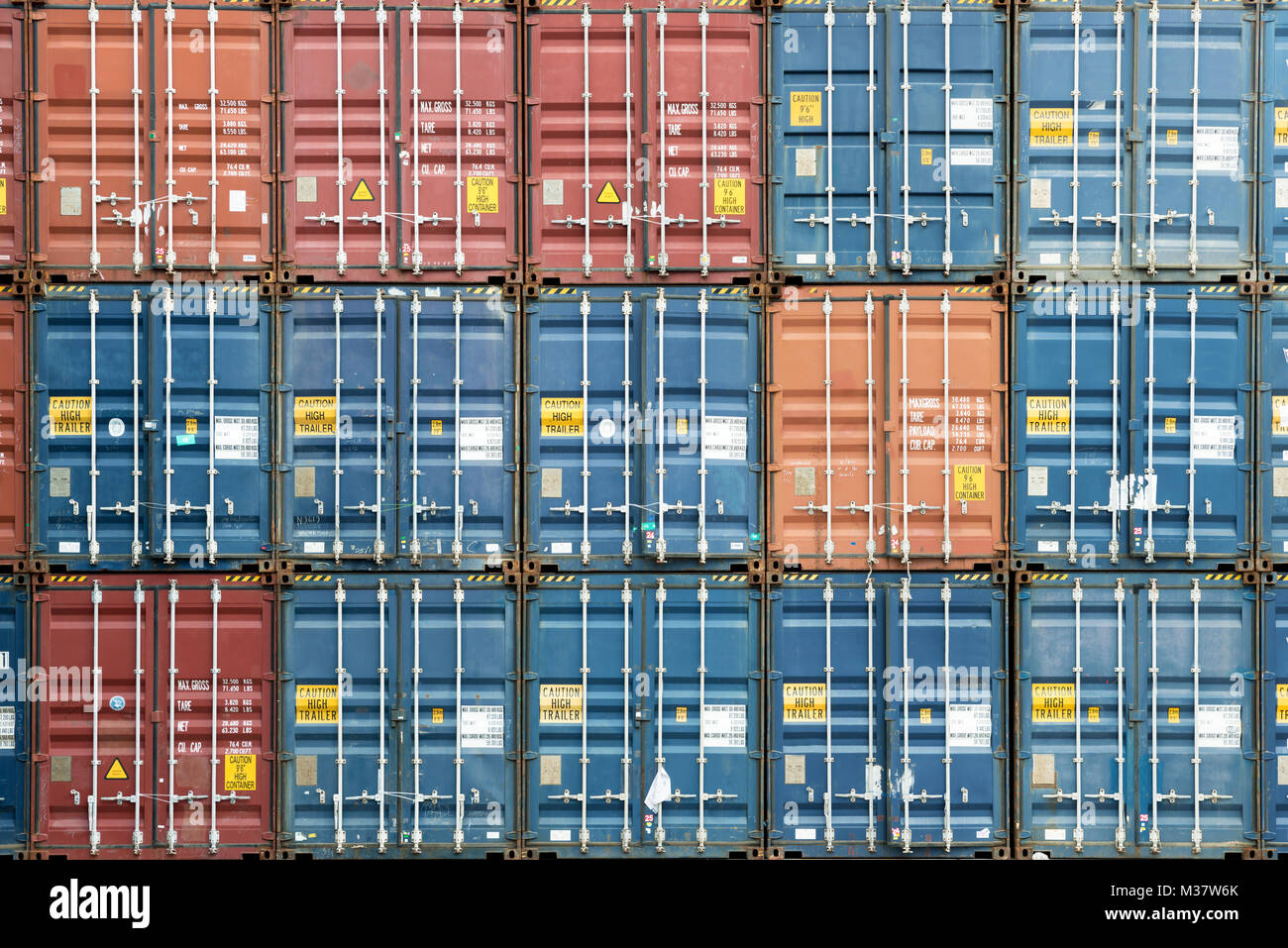 Colorful shipping containers hi-res stock photography and images - Alamy
