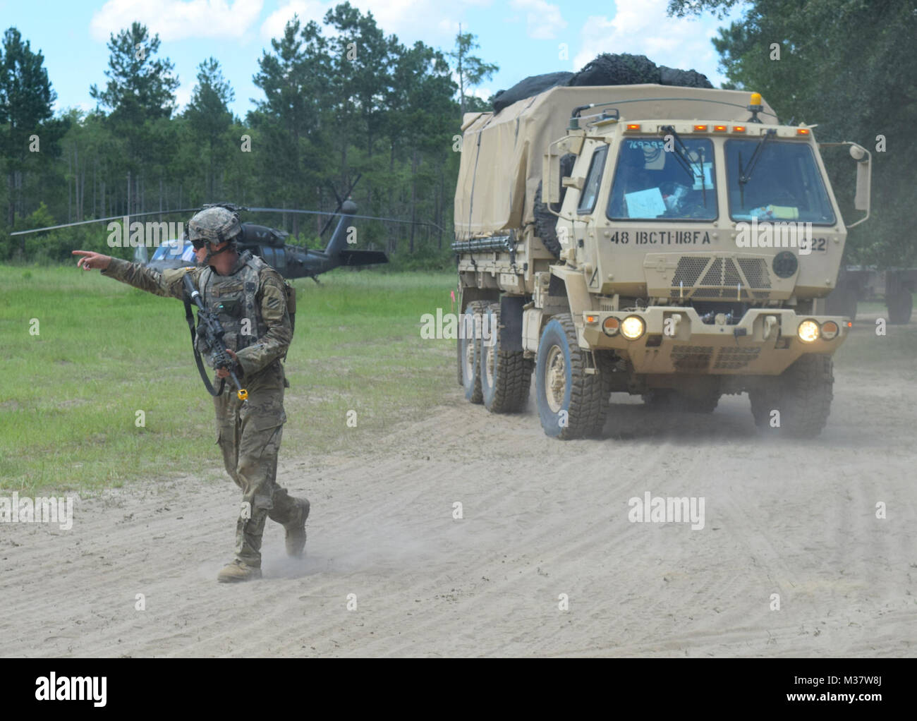 M77 howitzer hi-res stock photography and images - Alamy