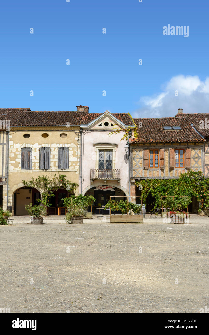 Bastide fortified village hi-res stock photography and images - Alamy