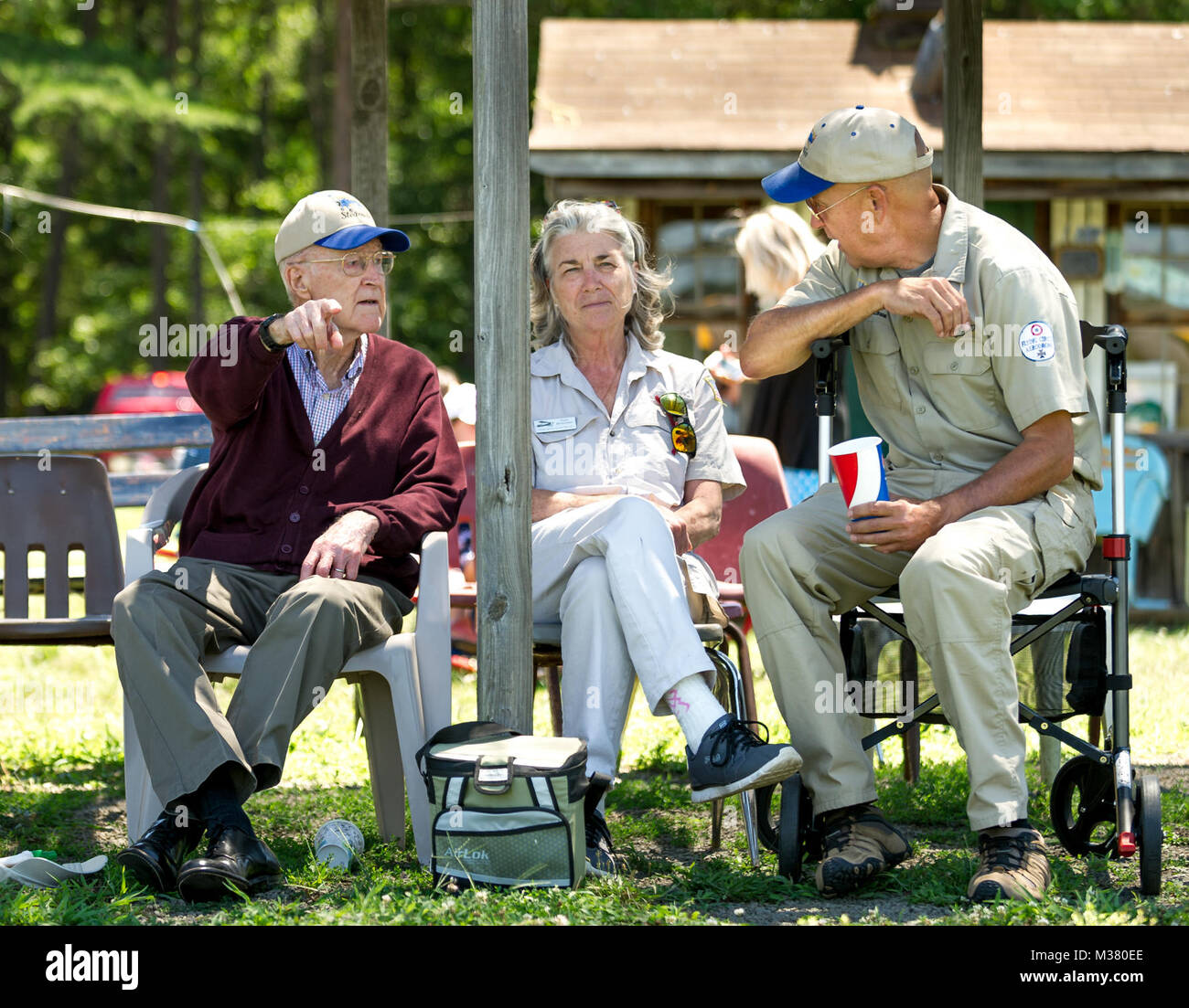 First Sgt. Dave Brown, Air Force Reserve, talks with Al Tucker Jr., 96 ...