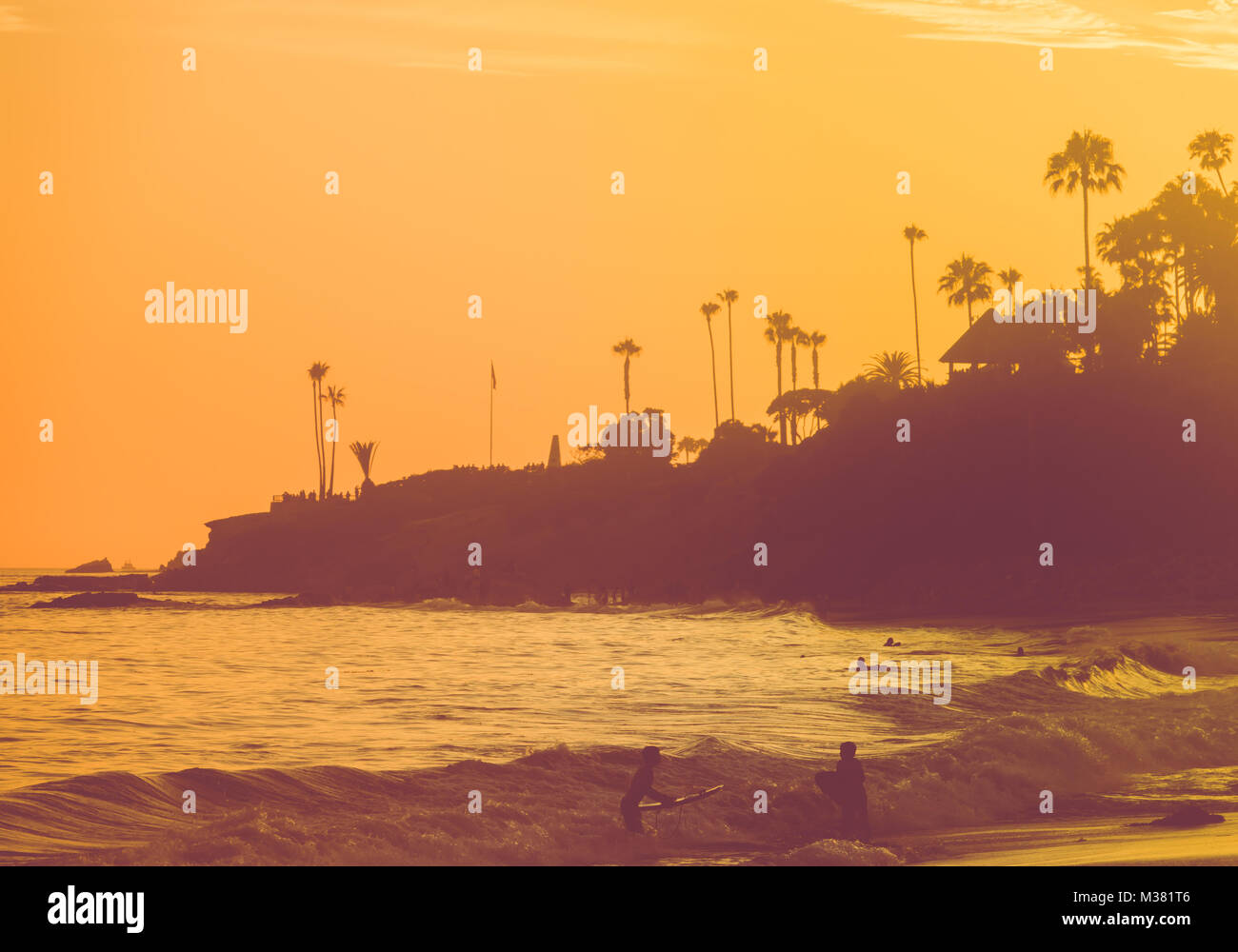 Retro Style Sunset Beach Scene Southern California Stock Photo - Alamy