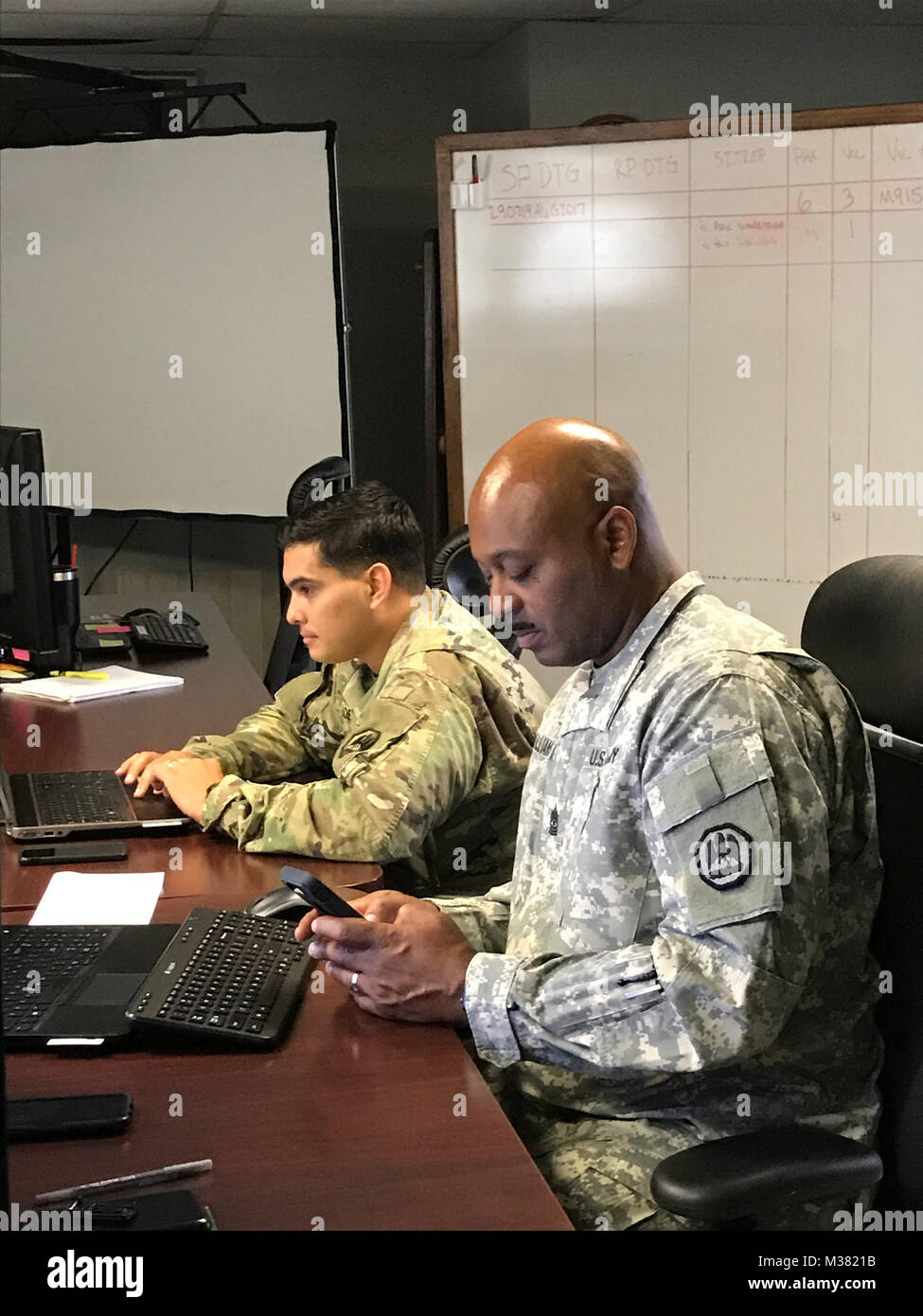 29AUG17 139th TOC Ops by Louisiana National Guard Stock Photo - Alamy