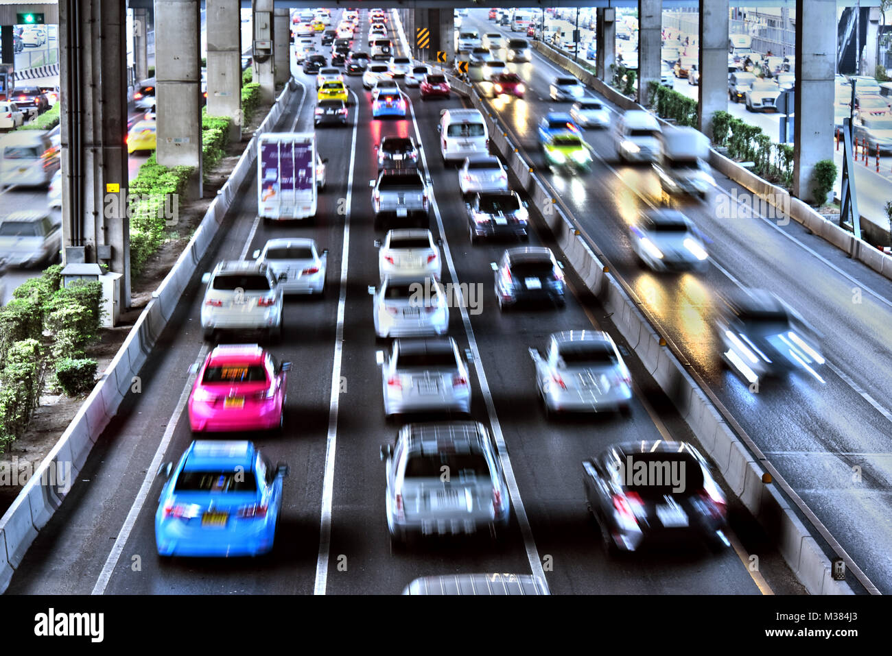 Controlled-access highway in Bangkok during rush hour Stock Photo - Alamy