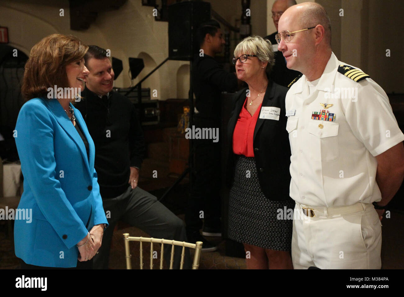 171012-N-HW977-004 RIVERSIDE, Calif. (Oct. 12, 2017) Cindy Roth ...