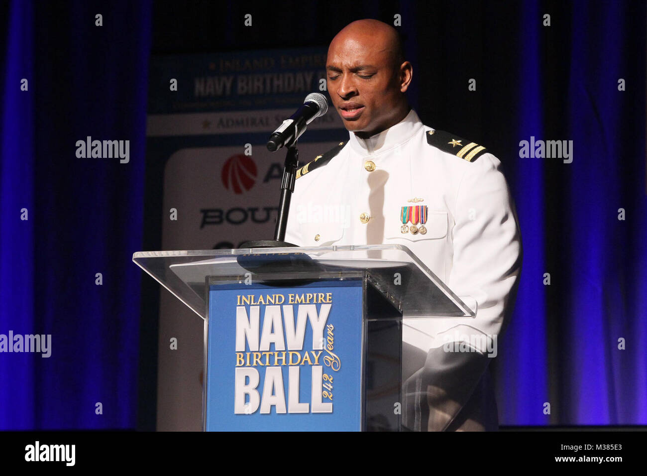 171014-N-HW977-266 RIVERSIDE, Calif. (Oct. 14, 2017) Lt. Tony Ingram ...