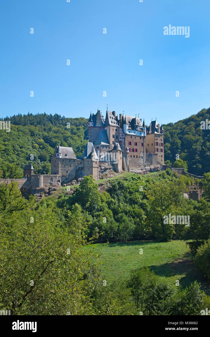 Eltz castle, beautiful medieval castle at Wierschem, Muenstermaifeld ...