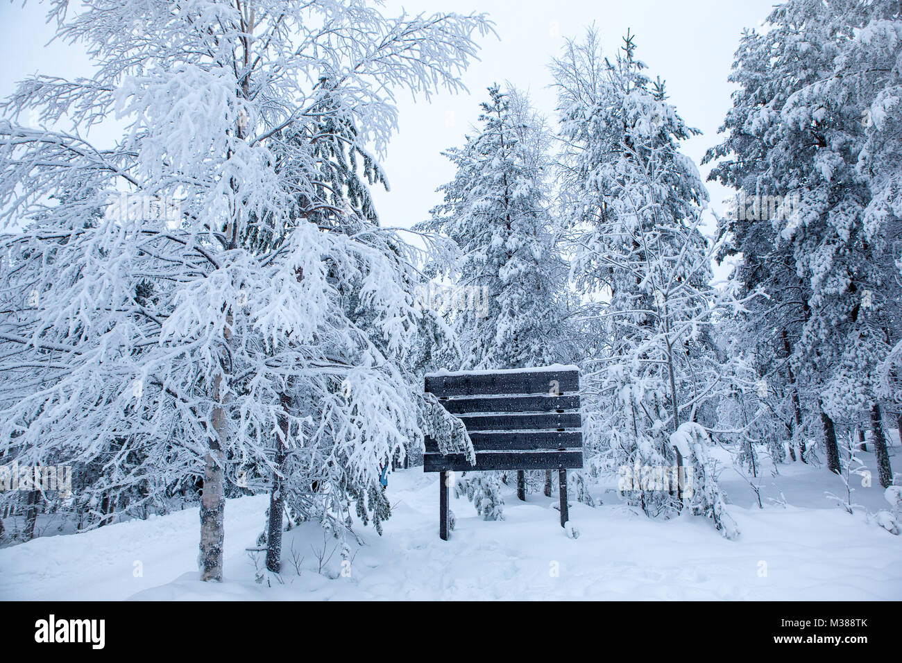 Fairy tale scenery snow sun hi-res stock photography and images - Alamy