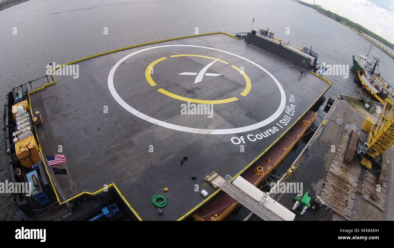 The 'Of Course I Still Love You' autonomous spaceport drone ship (ASDS ...