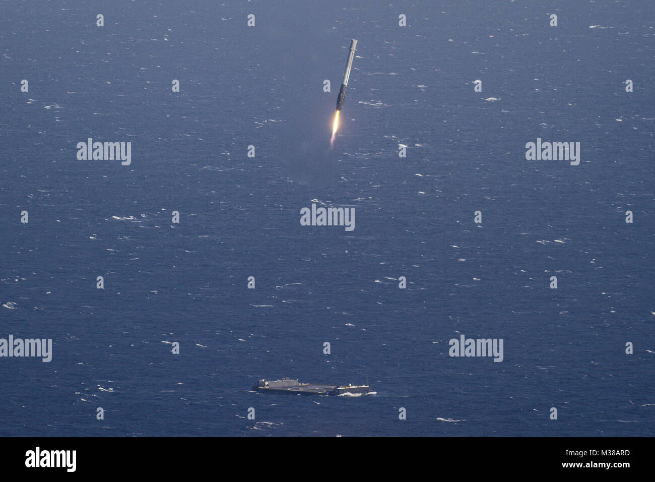 Crs 8 hi-res stock photography and images - Alamy