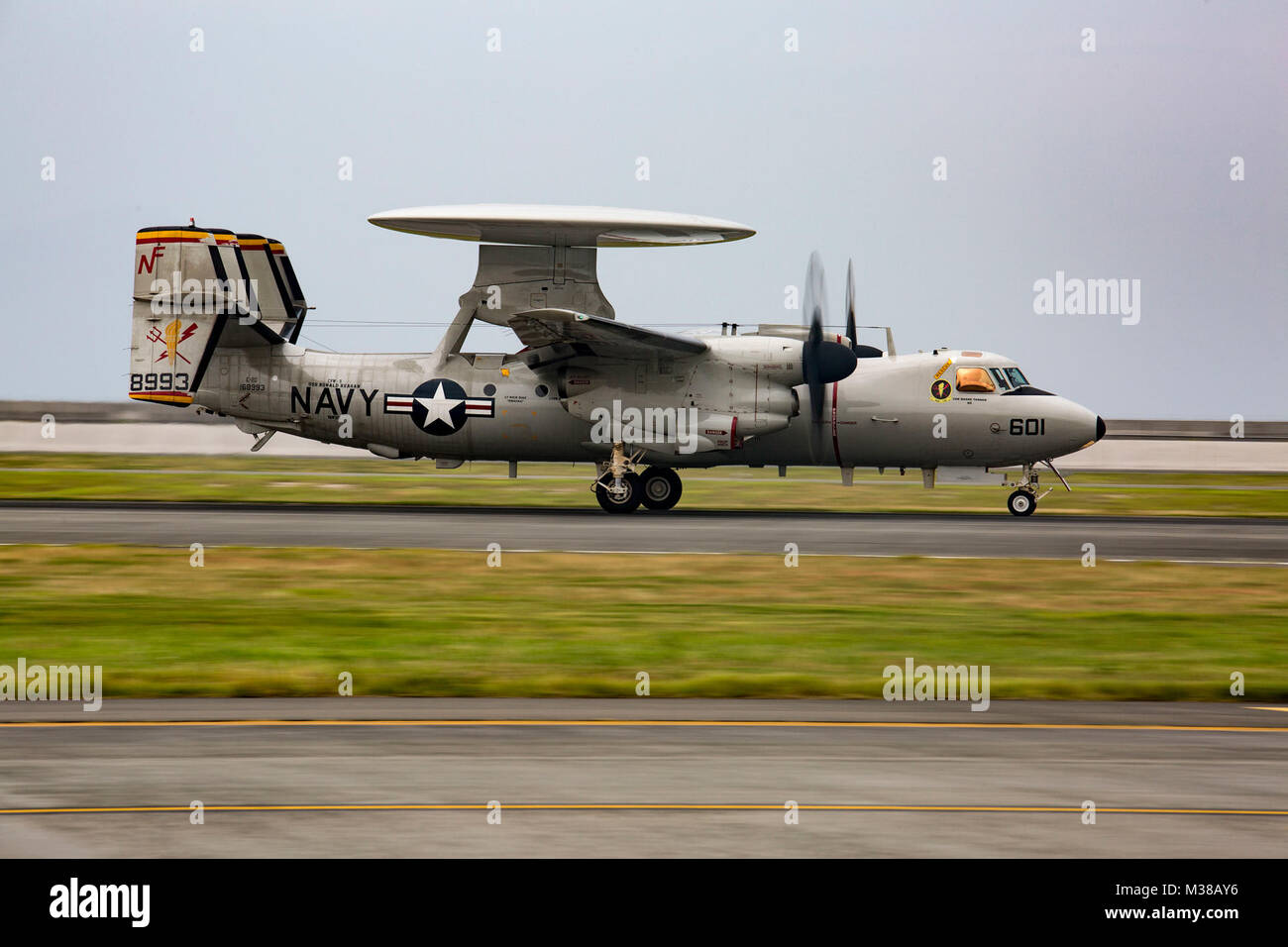 E 2d advanced hawkeye hi-res stock photography and images - Alamy