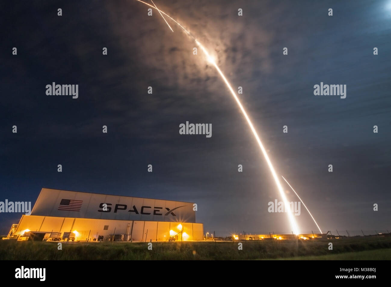 SpaceX's CRS-9 mission delivered cargo to the International Space ...