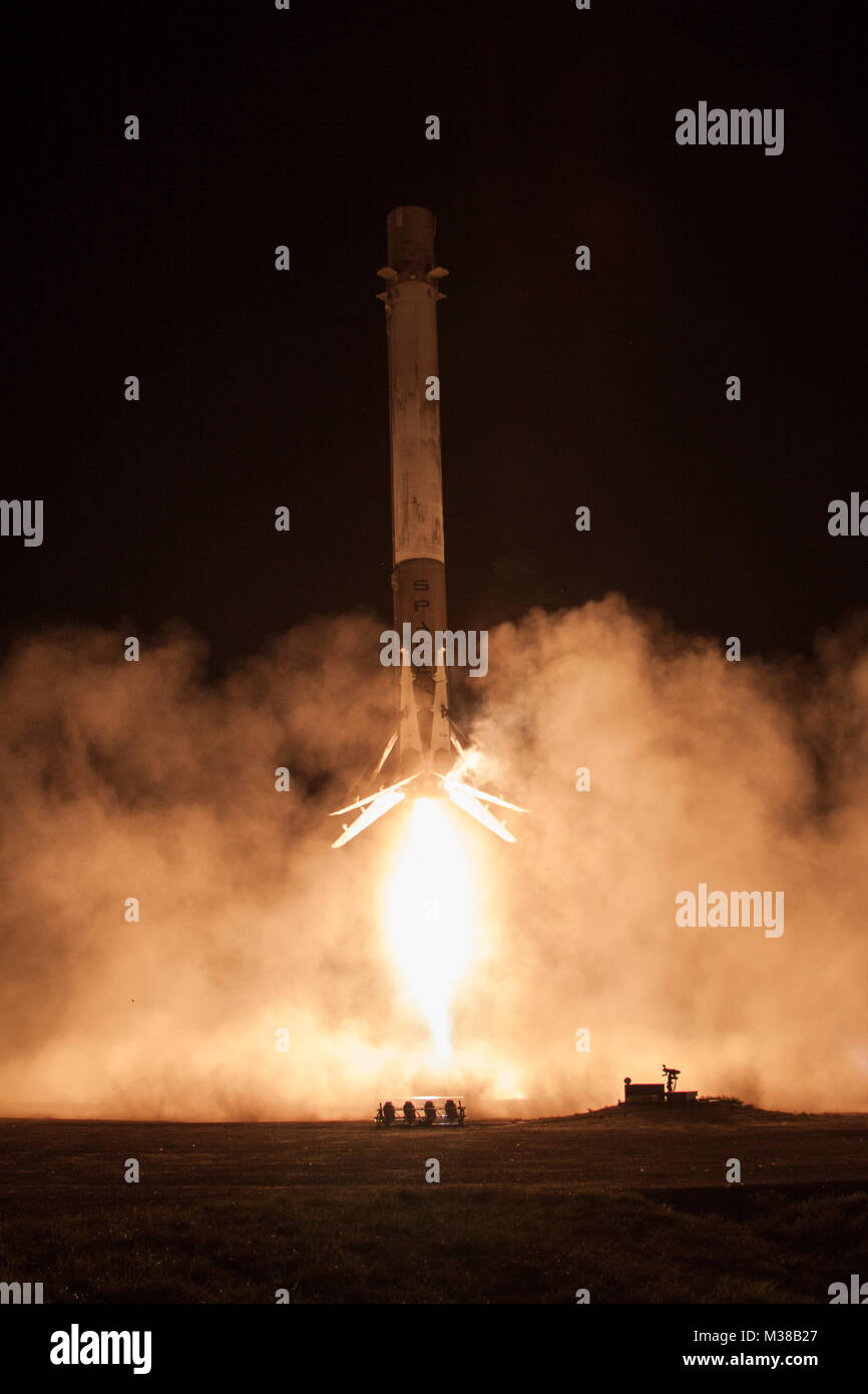 The CRS-9 mission involved a SpaceX Dragon capsule delivering cargo to ...