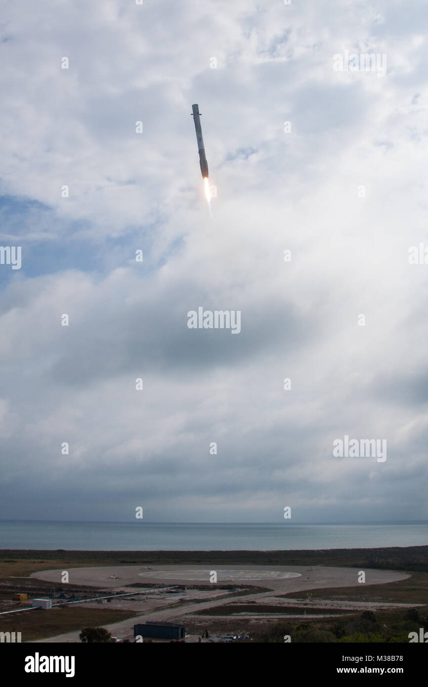 Lz 1 hi-res stock photography and images - Alamy