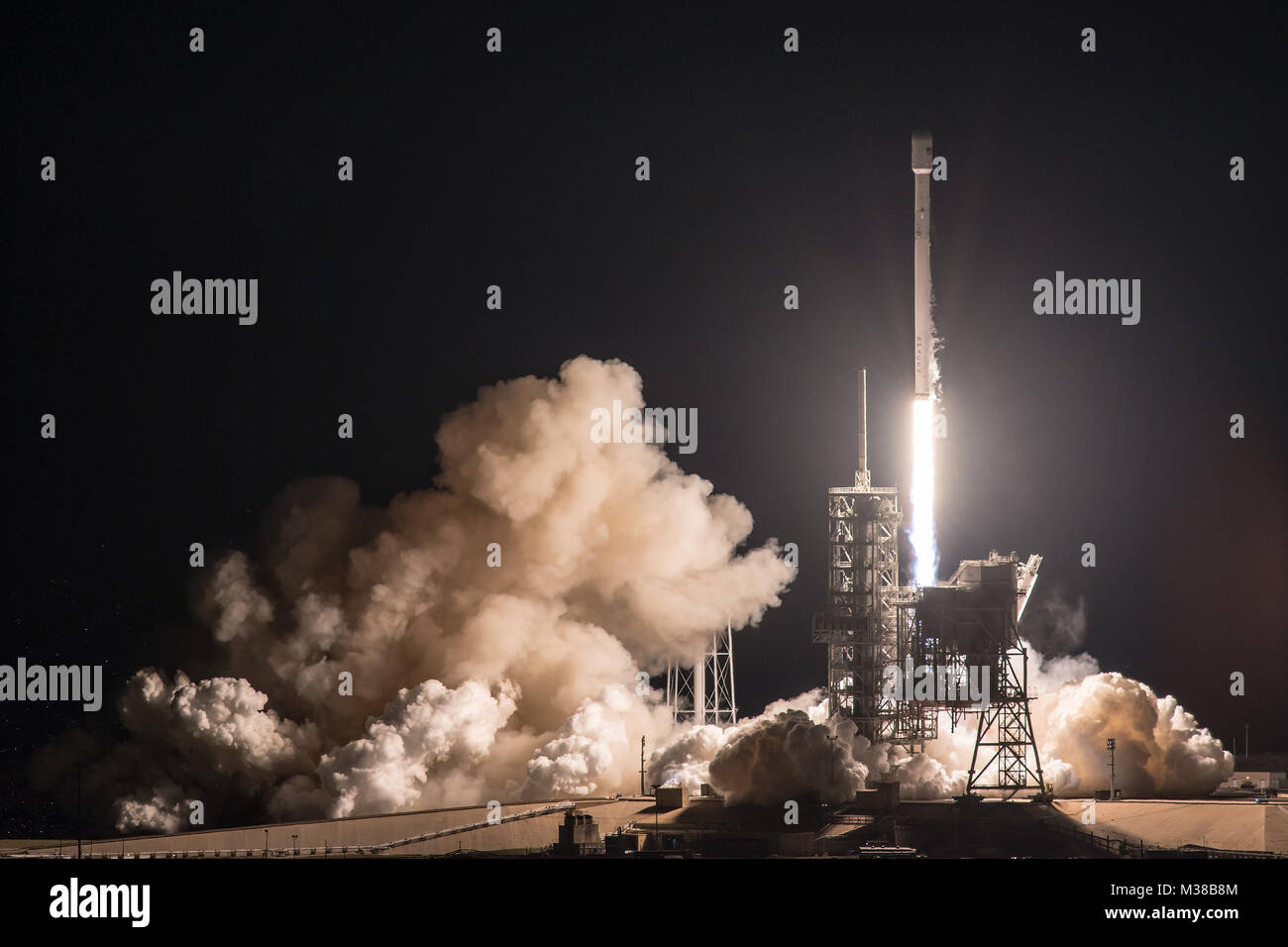Echostar High Resolution Stock Photography and Images - Alamy