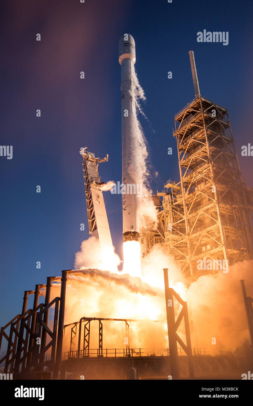 Inmarsat hi-res stock photography and images - Alamy