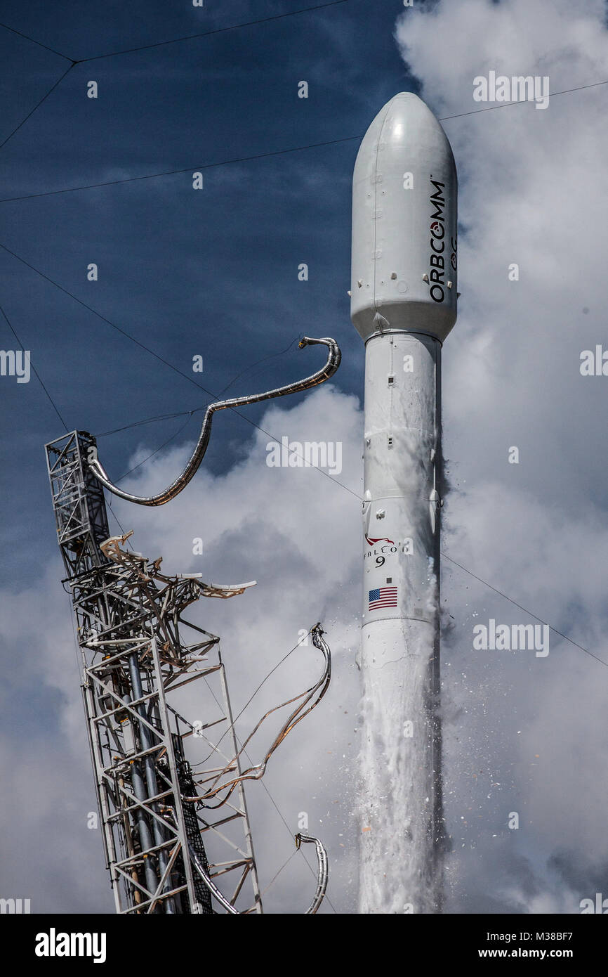 Orbcomm hi-res stock photography and images - Alamy