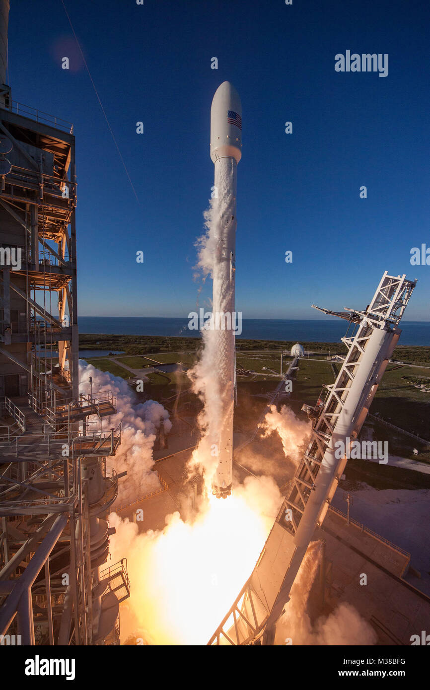 Intelsat 35e Mission s 1 Stock Photo - Alamy