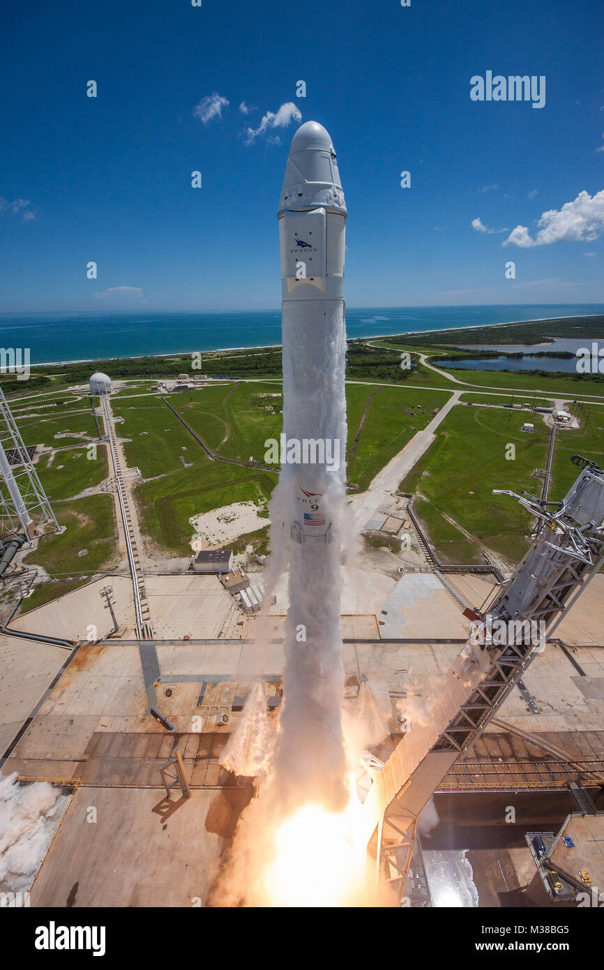 SpaceX’s CRS-12 mission launched the Dragon capsule to deliver cargo to ...