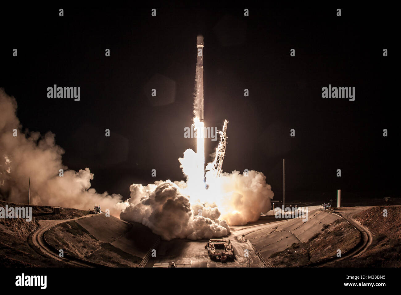 SpaceX's Iridium-4 mission launched the Iridium satellite constellation ...