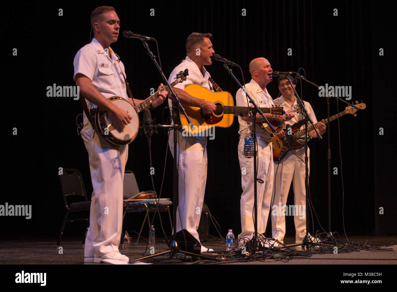 Country Current bluegrass ensemble entertains a crowd in Spindale ...