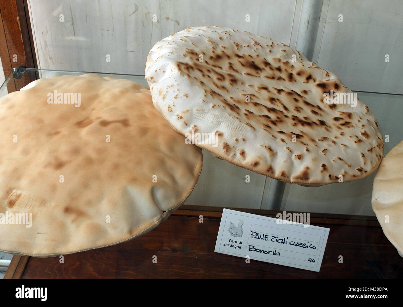 Sardinia, Traditional bread Stock Photo - Alamy