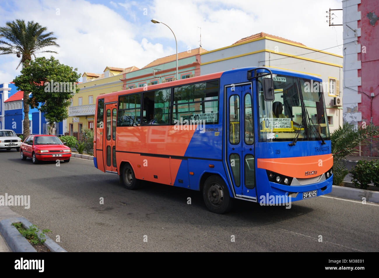 Number ten bus hi-res stock photography and images - Alamy
