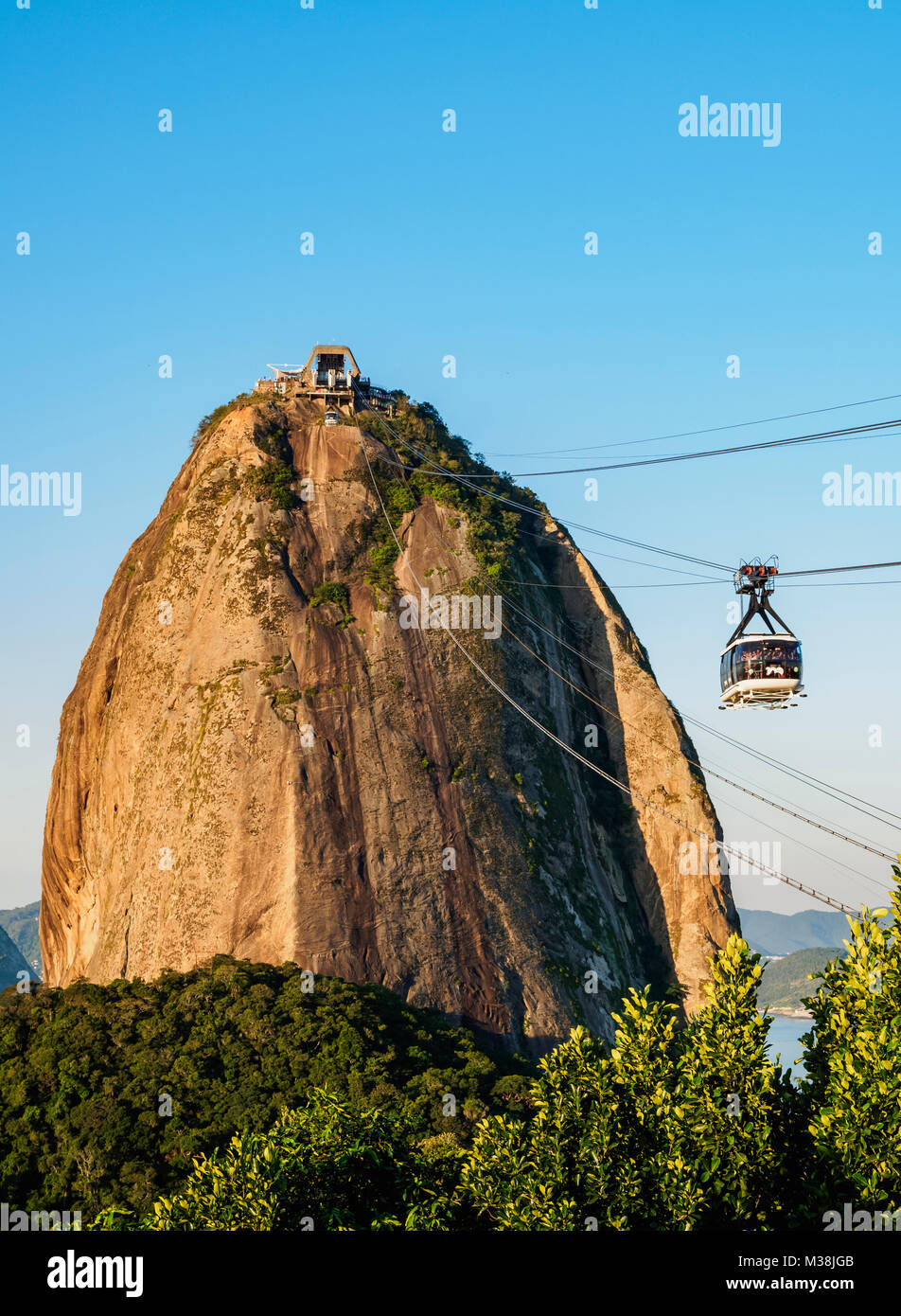 Sugarloaf mountain cable car hi-res stock photography and images - Alamy