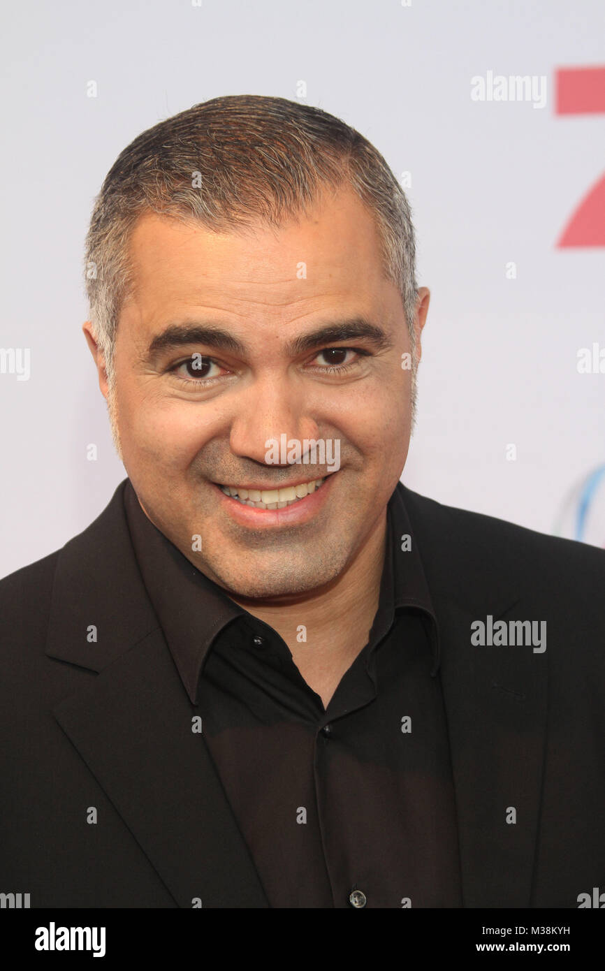 Aiman abdallah hi-res stock photography and images - Alamy