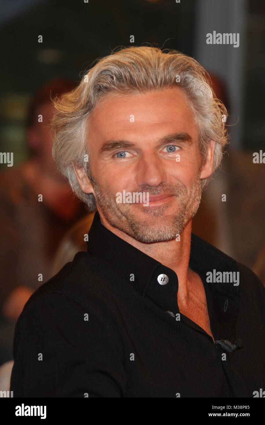 Schulabbrecher hi-res stock photography and images - Alamy