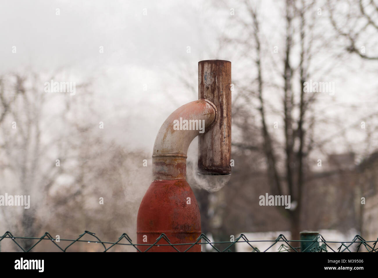 Steam pipe hi-res stock photography and images - Alamy