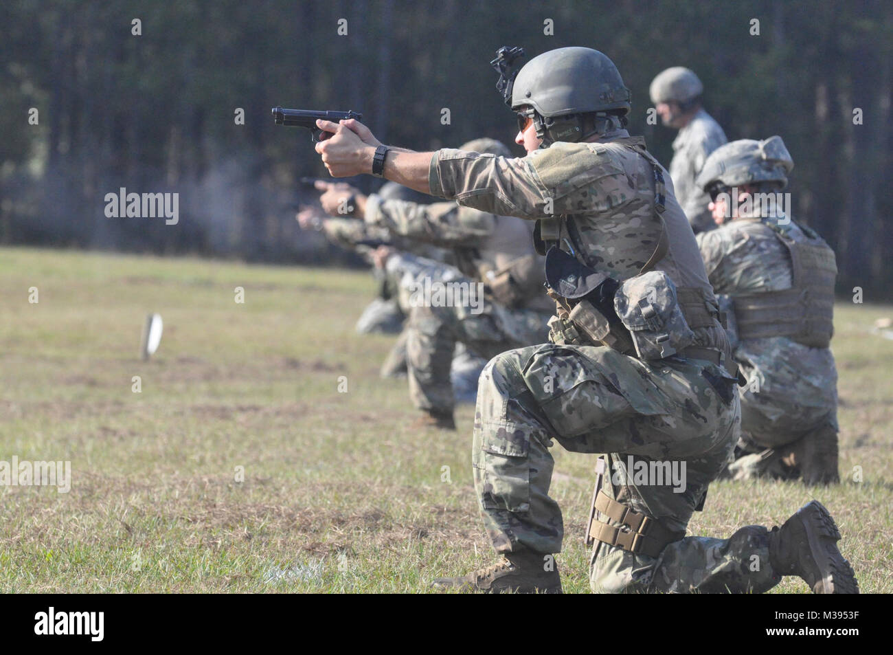 Proper grip hi-res stock photography and images - Alamy